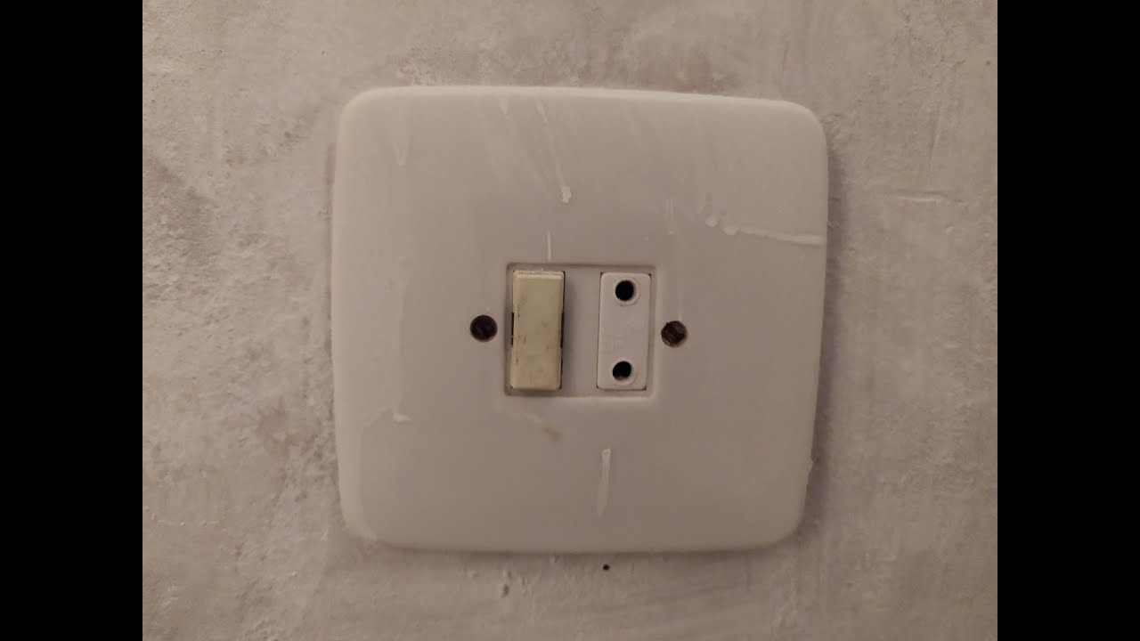 Cómo cambiar enchufes antiguos sin hacer obra